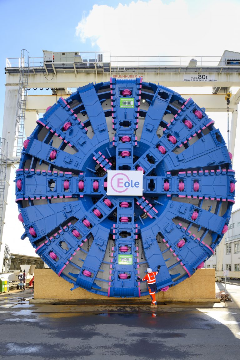 Virginie, le tunnelier du projet Eole arrive à Paris - EOLE - RER E