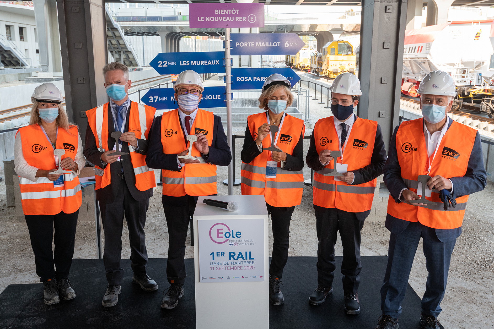 Premiers rails en gare de Nanterre - EOLE - RER E
